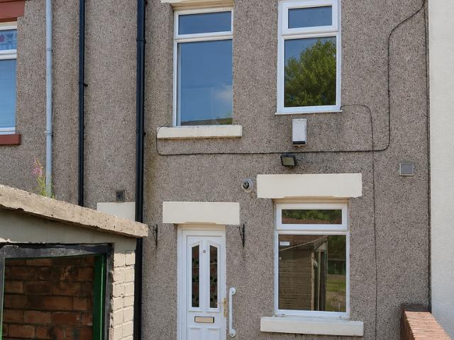 2 bedroom terraced house to rent