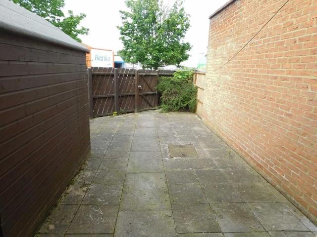 2 bedroom terraced house to rent