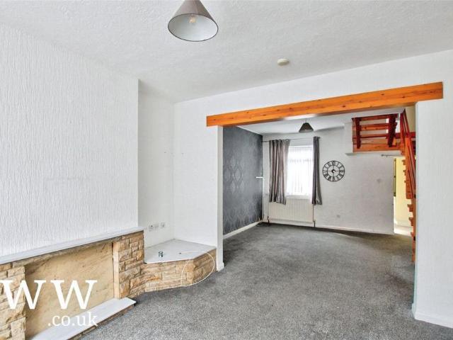 2 bedroom terraced house to rent