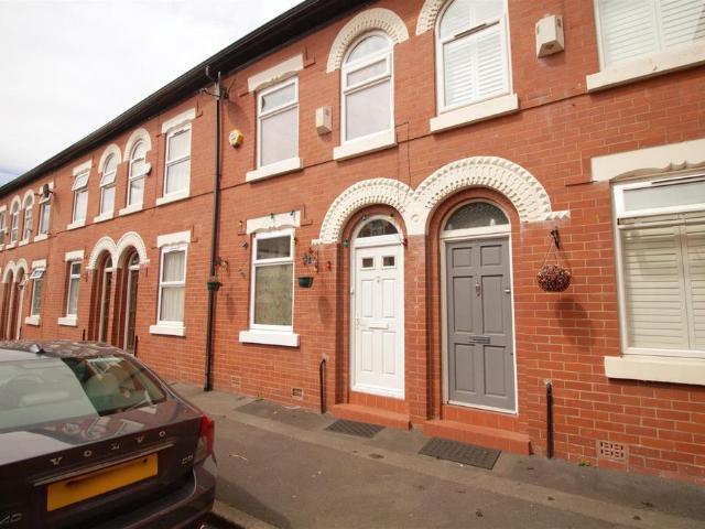 2 bedroom terraced house to rent