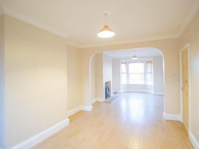 2 bedroom terraced house to rent
