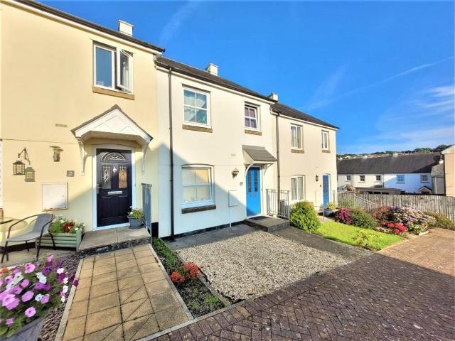 2 bedroom terraced house to rent