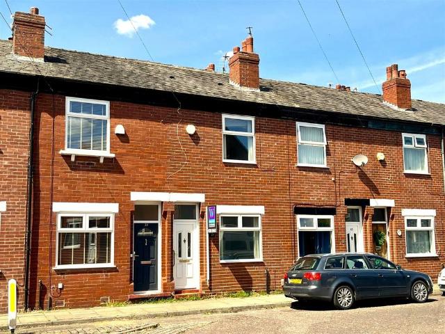 2 bedroom terraced house to rent