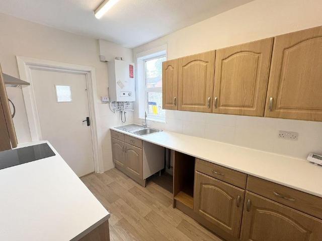 2 bedroom terraced house to rent