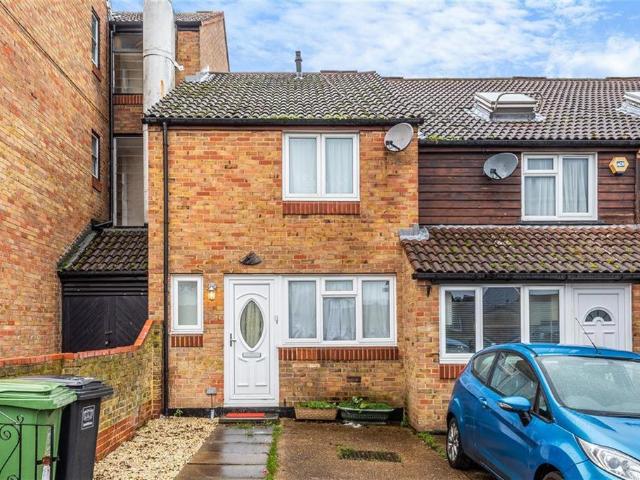 2 bedroom terraced house to rent