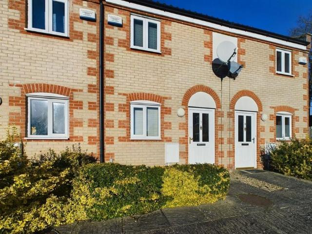 2 bedroom terraced house to rent