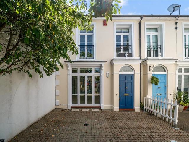 2 bedroom terraced house to rent