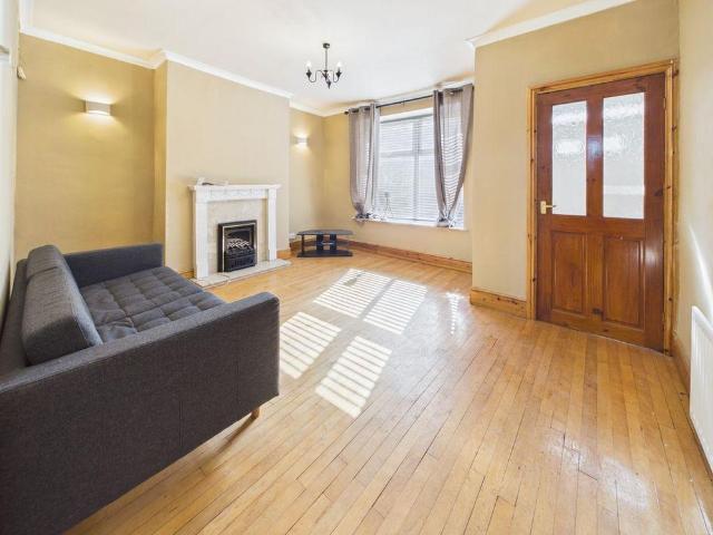 2 bedroom terraced house to rent