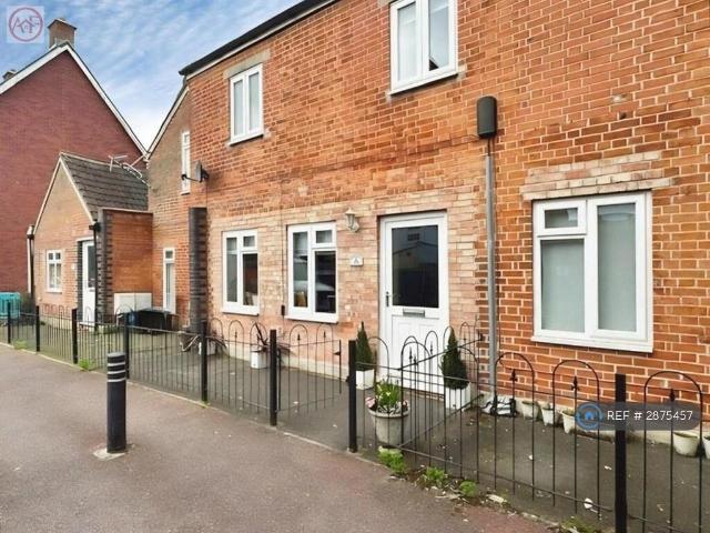 2 bedroom terraced house to rent