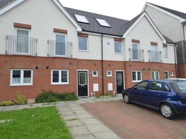 2 bedroom terraced house to rent