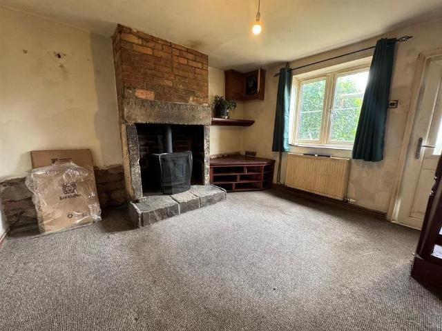 2 bedroom terraced house to rent