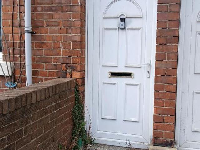 2 bedroom terraced house to rent