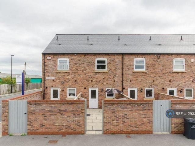 2 bedroom terraced house to rent