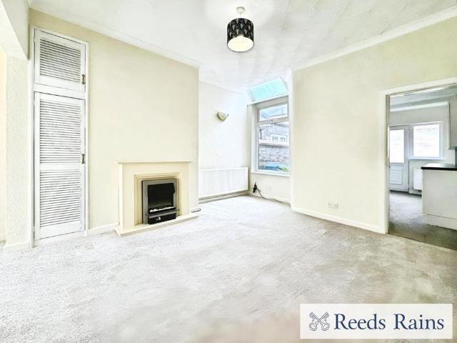 2 bedroom terraced house to rent