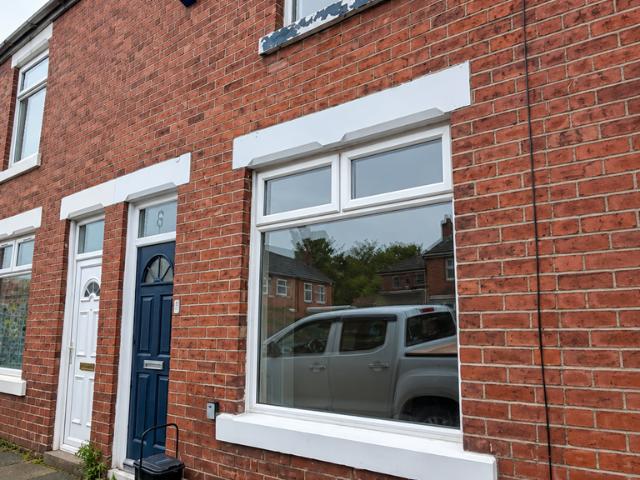 2 bedroom terraced house to rent