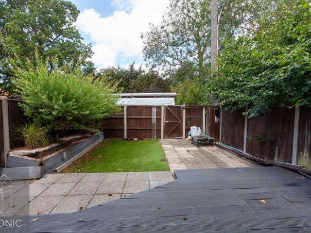2 bedroom terraced house to rent