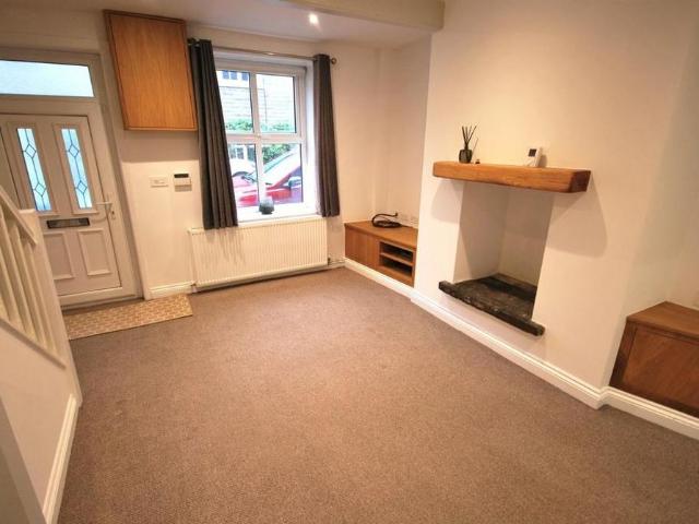 2 bedroom terraced house to rent