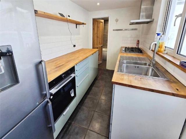 2 bedroom terraced house to rent