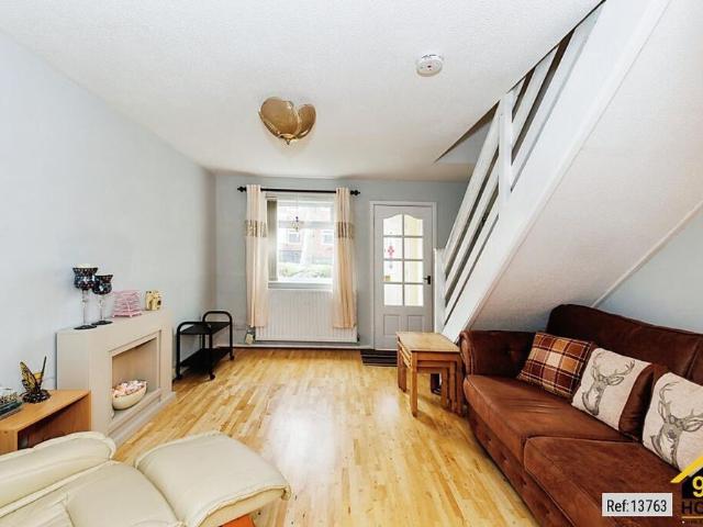 2 bedroom terraced house to rent