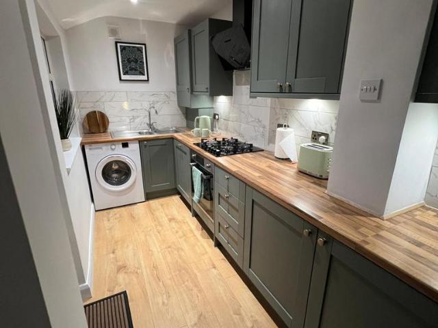 2 bedroom terraced house to rent