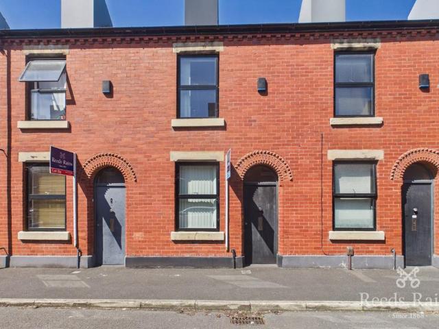 2 bedroom terraced house to rent