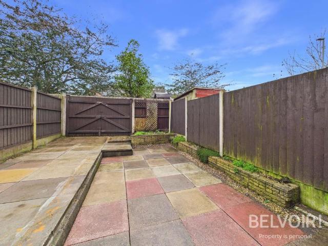 2 bedroom terraced house to rent