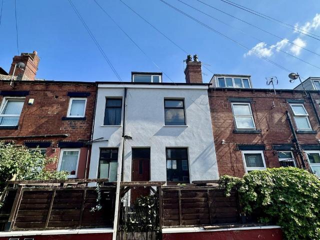 2 bedroom terraced house to rent