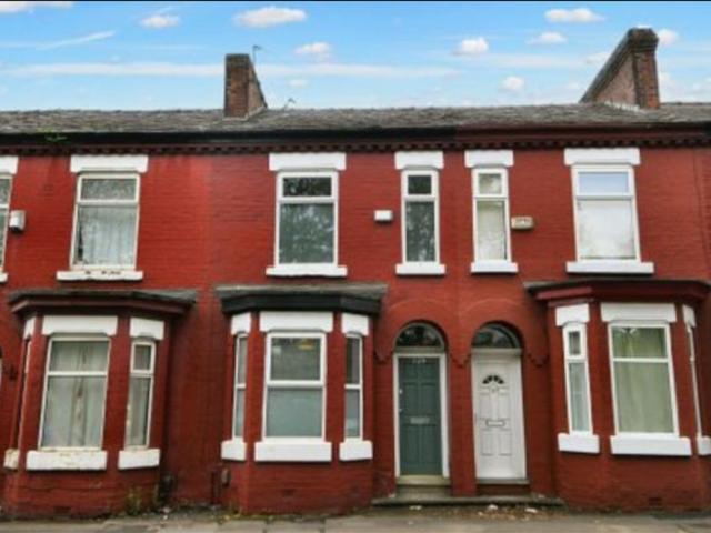2 Bedroom Terraced House to Rent – £1200 pcm