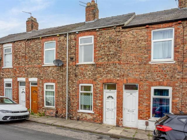 2 bedroom terraced house to rent