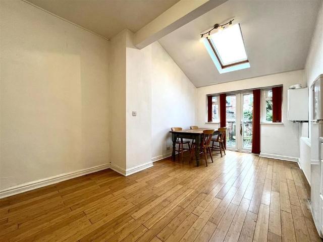 2 bedroom terraced house to rent