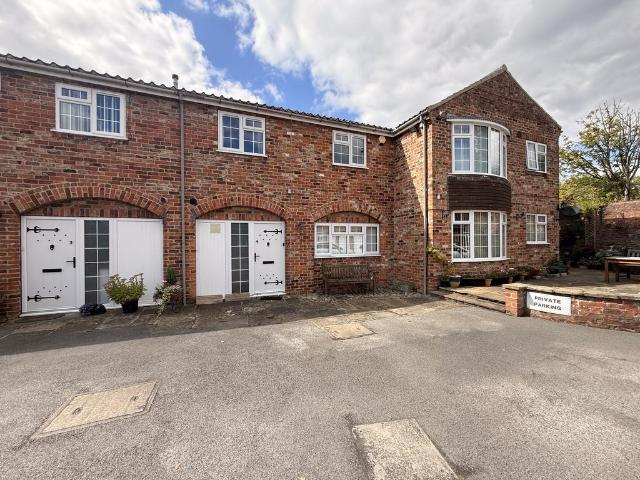 2 bedroom terraced house to rent