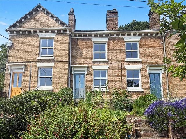 2 bedroom terraced house to rent