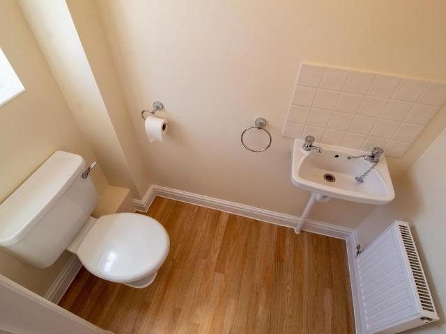 2 bedroom terraced house to rent
