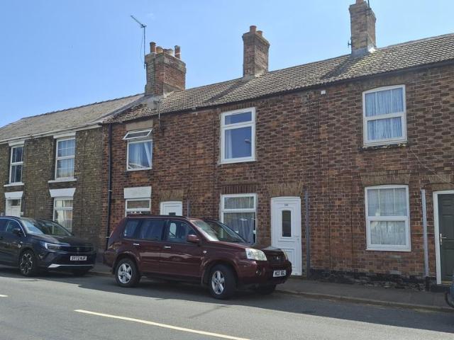 2 bedroom terraced house to rent