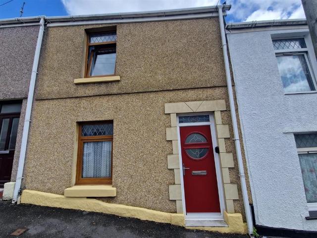 2 bedroom terraced house to rent