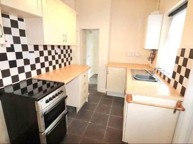 2 bedroom terraced house to rent