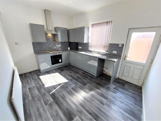 2 bedroom terraced house to rent