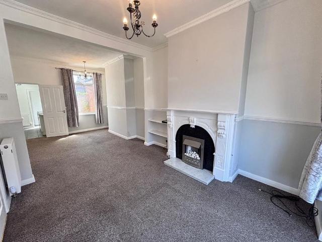 2 bedroom terraced house to rent