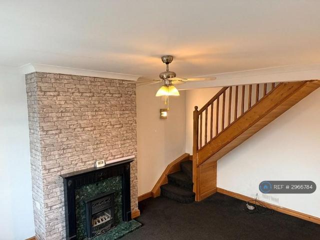 2 bedroom terraced house to rent
