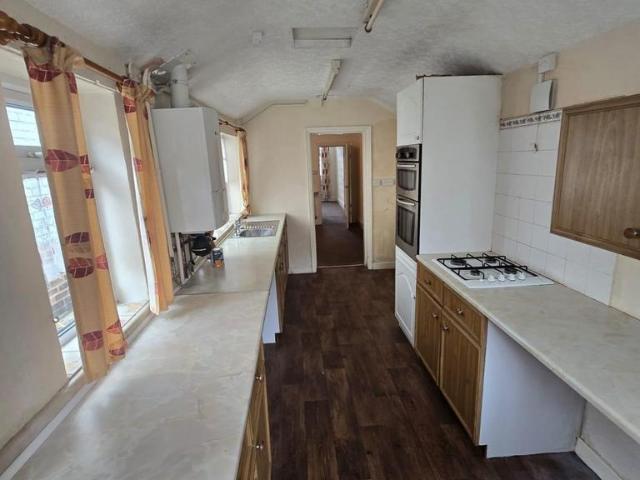 2 bedroom terraced house to rent