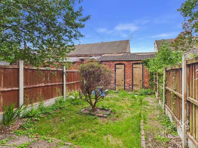 2 bedroom terraced house to rent