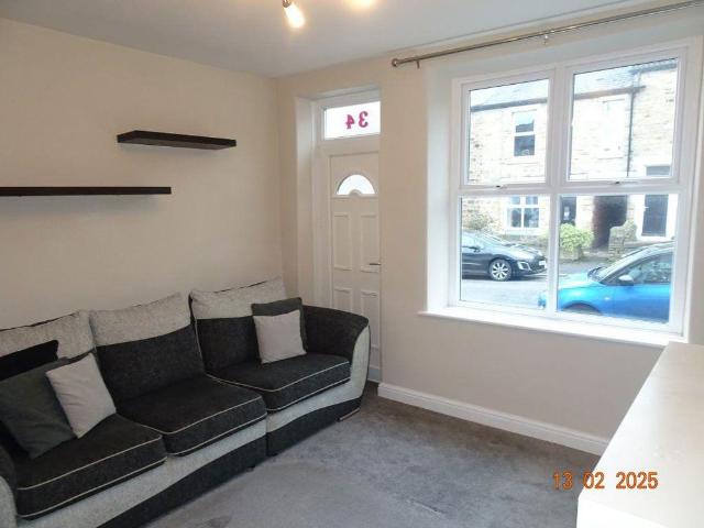 2 bedroom terraced house to rent