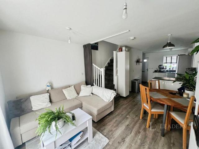 2 bedroom terraced house to rent