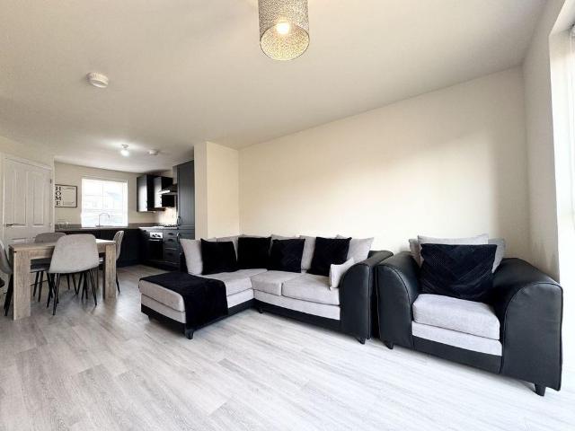 2 bedroom terraced house to rent