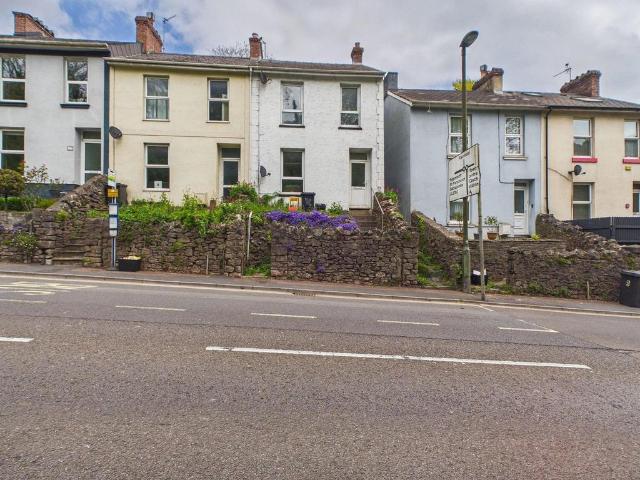 2 bedroom terraced house to rent