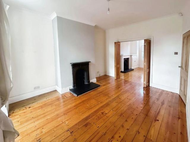 2 bedroom terraced house to rent