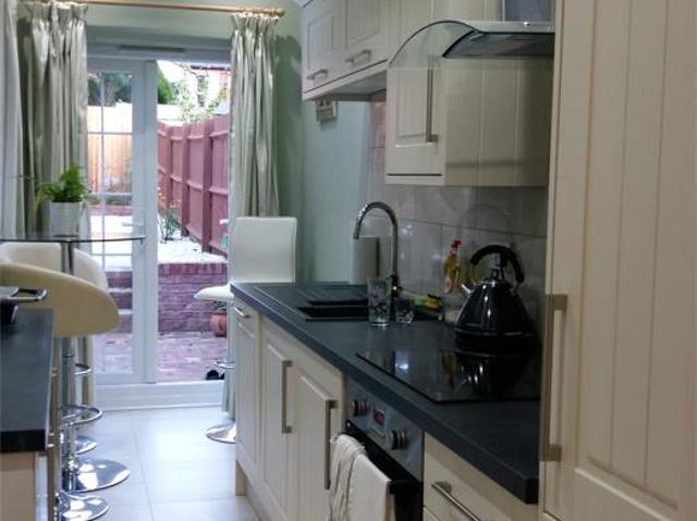 2 bedroom terraced house to rent