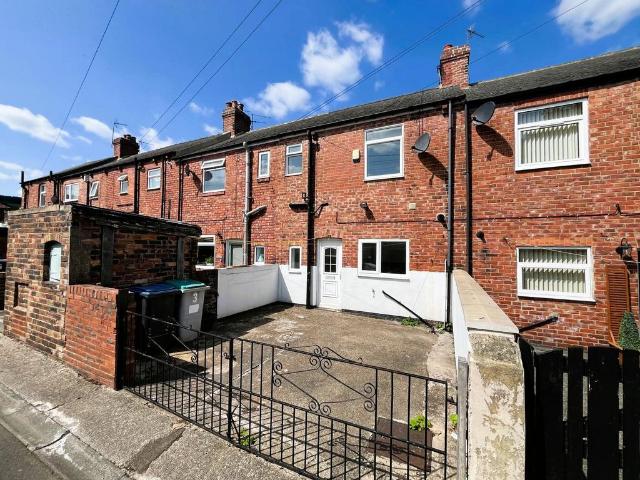 2 bedroom terraced house to rent