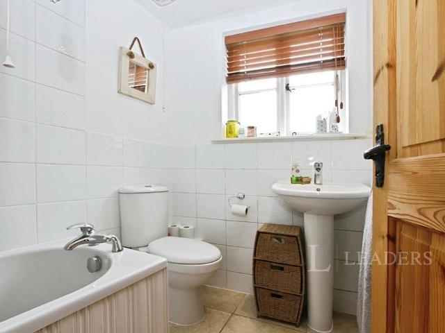 2 bedroom terraced house to rent