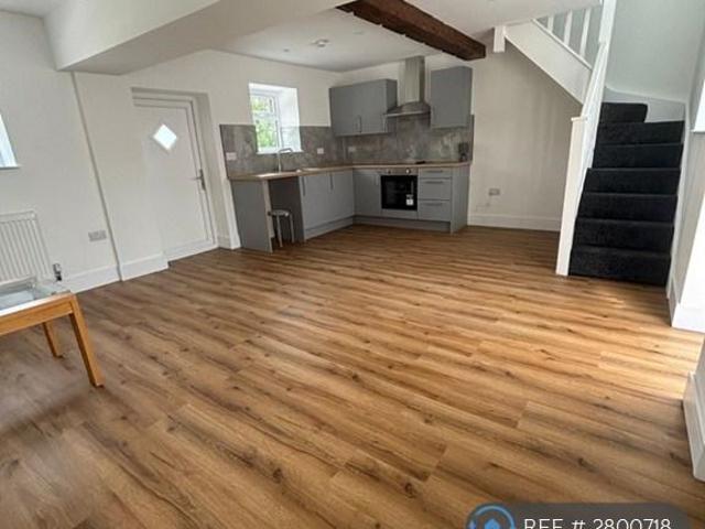 2 bedroom terraced house to rent